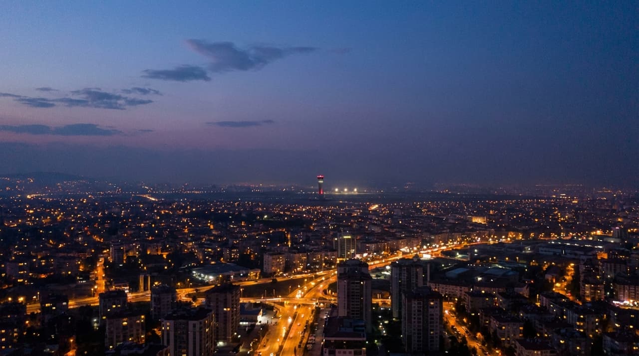 Radio Signal Lost with Private Jet Believed to Be Carrying Libyan Army ...